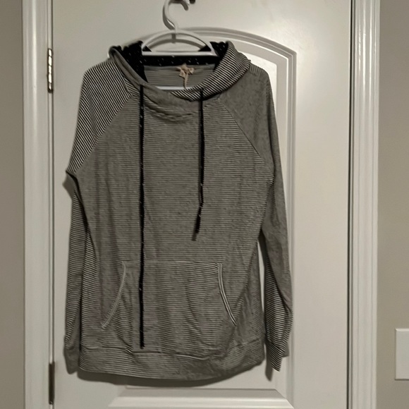 Hem & Thread | Tops | Brand New Hem And Thread Hoodie With Stars And ...
